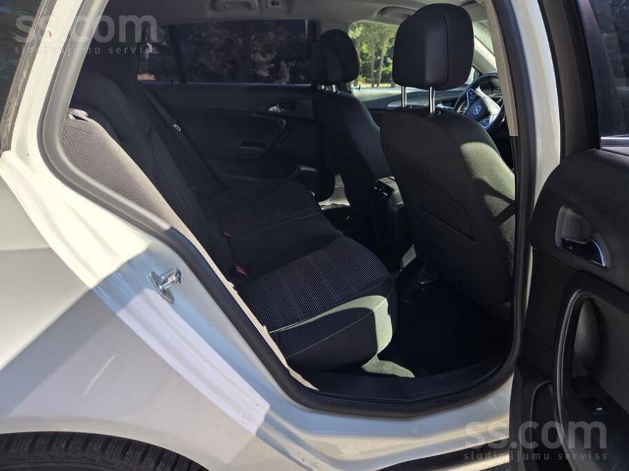 Balts Opel Insignia 2014 Jūrmala, ar dzinēja tilpumu 2.00 L un nobraukumu 412 tūkst. km par 3200 €, foto 7 vietnē AUTOMOTO.COM.LV