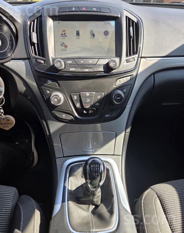 Balts Opel Insignia 2014 Jūrmala, ar dzinēja tilpumu 2.00 L un nobraukumu 412 tūkst. km par 3200 €, foto 8 vietnē AUTOMOTO.COM.LV
