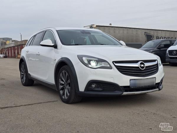 White Opel Insignia 2015 in Mazeikiai, with an engine capacity of 2.00 L and mileage of 320 thousand km for 4900 €, photo 2 on AUTOMOTO.COM.LV