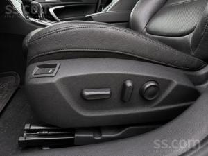 Balts Opel Insignia 2015 Rīga, ar dzinēja tilpumu 2.00 L un nobraukumu 264 tūkst. km par 5390 €, foto 13 vietnē AUTOMOTO.COM.LV