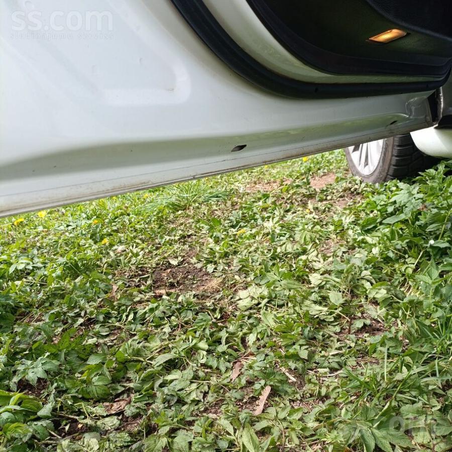 Balts Opel Insignia 2015 Rīga, ar dzinēja tilpumu 2.00 L un nobraukumu 247 tūkst. km par 6250 €, foto 10 vietnē AUTOMOTO.COM.LV