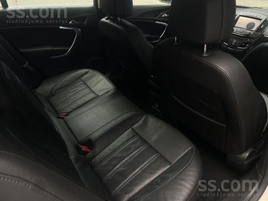 Balts Opel Insignia 2015 Rīga, ar dzinēja tilpumu 2.00 L un nobraukumu 247 tūkst. km par 5500 €, foto 11 vietnē AUTOMOTO.COM.LV