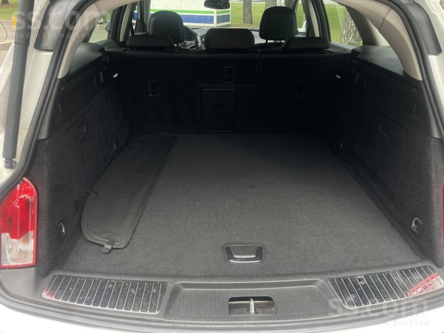 Balts Opel Insignia 2015 Rīga, ar dzinēja tilpumu 2.00 L un nobraukumu 247 tūkst. km par 5500 €, foto 12 vietnē AUTOMOTO.COM.LV