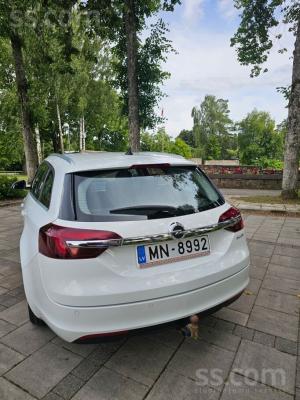 Balts Opel Insignia 2015 Ogre, ar dzinēja tilpumu 2.00 L un nobraukumu 0 tūkst. km par 5800 €, foto  vietnē AUTOMOTO.COM.LV