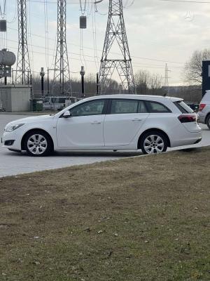 Белый Опель Инсигния 2015 в Шяуляй, объемом двигателя 1.96 л и пробегом 318 тыс. км за 4200 €, фото 5 на AUTOMOTO.COM.LV