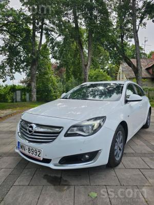 White Opel Insignia 2015 in Ogre, with an engine capacity of 2.00 L and mileage of 0 thousand km for 4990 €, photo 17 on AUTOMOTO.COM.LV