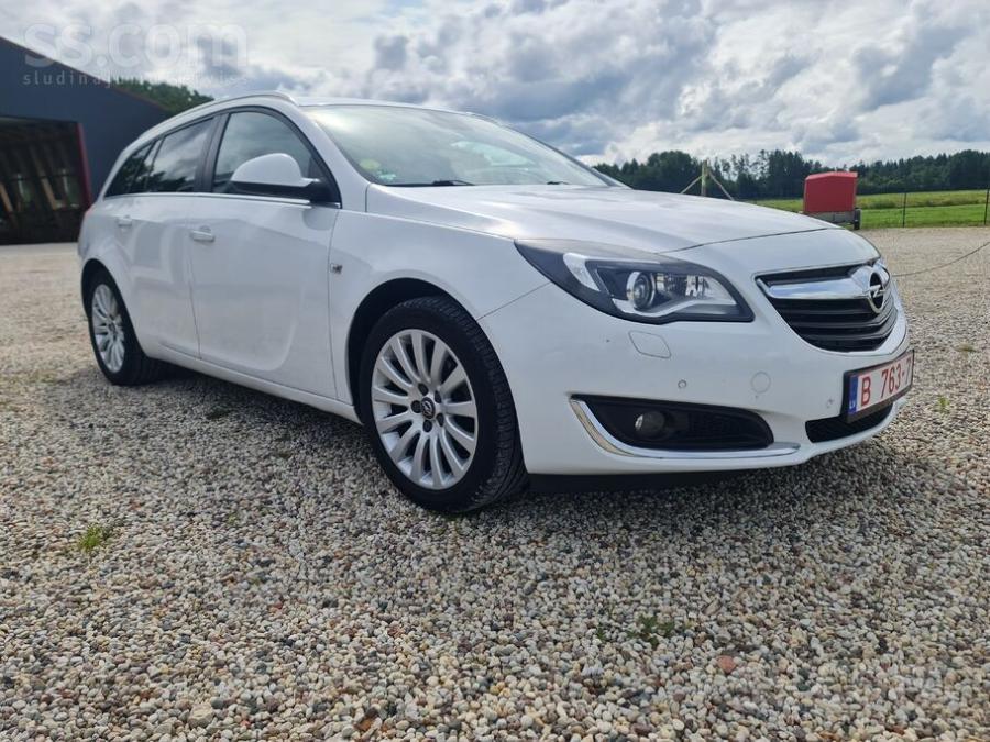 Balts Opel Insignia 2015 Cēsis, ar dzinēja tilpumu 1.60 L un nobraukumu 288 tūkst. km par 5200 €, foto 3 vietnē AUTOMOTO.COM.LV