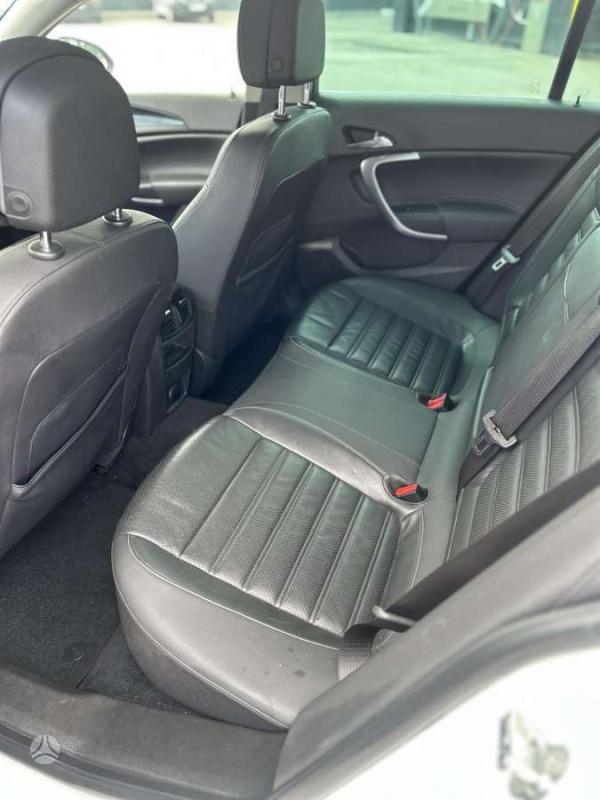 Balts Opel Insignia 2015 Kauņa, ar dzinēja tilpumu 1.96 L un nobraukumu 284 tūkst. km par 4350 €, foto 10 vietnē AUTOMOTO.COM.LV