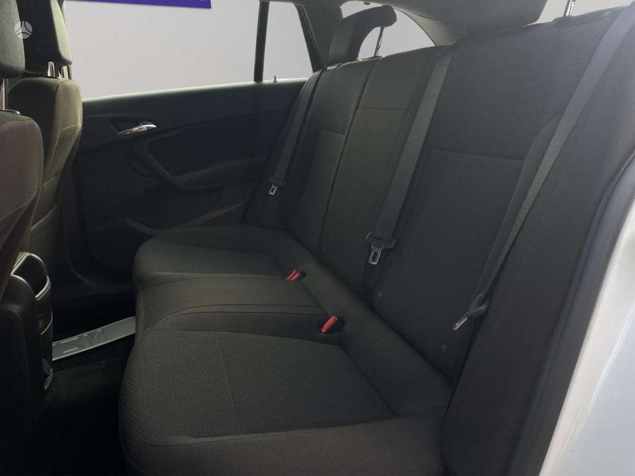 Balts Opel Insignia 2015 Klaipėda, ar dzinēja tilpumu 2.00 L un nobraukumu 301 tūkst. km par 5499 €, foto 11 vietnē AUTOMOTO.COM.LV