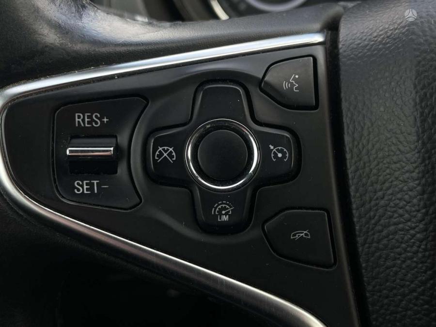 Balts Opel Insignia 2015 Klaipėda, ar dzinēja tilpumu 2.00 L un nobraukumu 301 tūkst. km par 5499 €, foto 18 vietnē AUTOMOTO.COM.LV