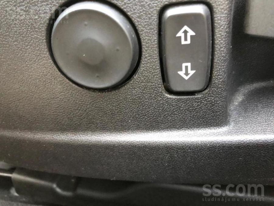 Balts Opel Insignia 2015 Talsi, ar dzinēja tilpumu 2.00 L un nobraukumu 276 tūkst. km par 7470 €, foto 21 vietnē AUTOMOTO.COM.LV