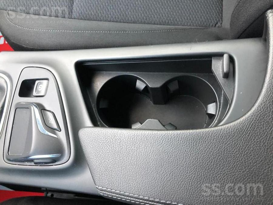 Balts Opel Insignia 2015 Talsi, ar dzinēja tilpumu 2.00 L un nobraukumu 276 tūkst. km par 7470 €, foto 27 vietnē AUTOMOTO.COM.LV