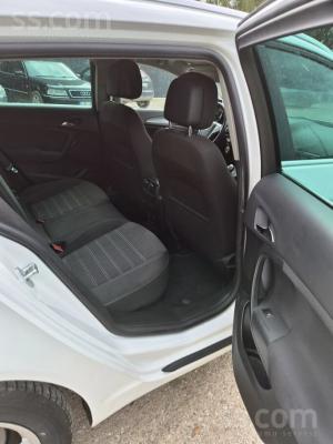 White Opel Insignia 2015 in Kuldiga, with an engine capacity of 2.00 L and mileage of 259 thousand km for 5100 €, photo 13 on AUTOMOTO.COM.LV