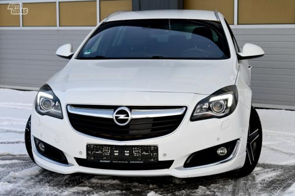 White Opel Insignia 2016 in Kretinga, with an engine capacity of 2.00 L and mileage of 203 thousand km for 6999 €, photo 2 on AUTOMOTO.COM.LV
