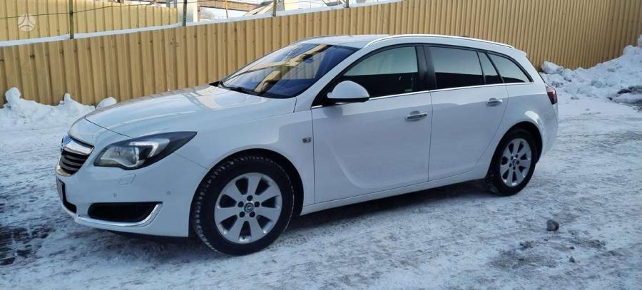 White Opel Insignia 2016 in Klaipeda, with an engine capacity of 1.96 L and mileage of 199 thousand km for 6200 €, photo 3 on AUTOMOTO.COM.LV