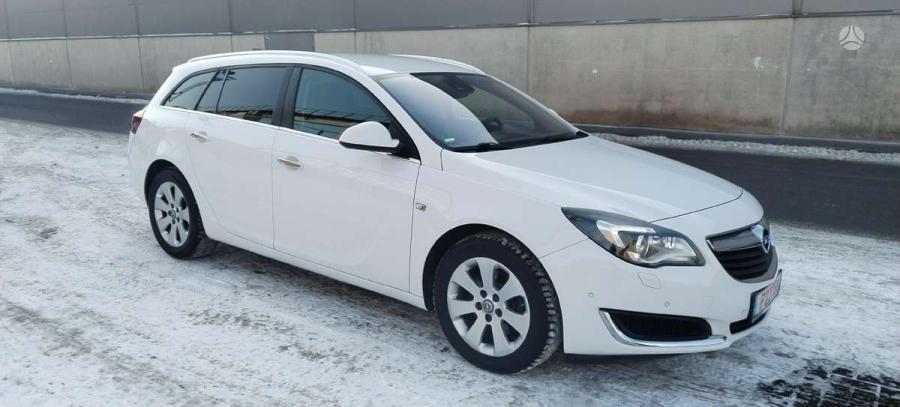 White Opel Insignia 2016 in Klaipeda, with an engine capacity of 1.96 L and mileage of 199 thousand km for 6200 €, photo 9 on AUTOMOTO.COM.LV