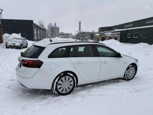 White Opel Insignia 2016 in Panevezys, with an engine capacity of 1.60 L and mileage of 253 thousand km for 6600 €, photo 3 on AUTOMOTO.COM.LV