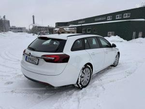 White Opel Insignia 2016 in Panevezys, with an engine capacity of 1.60 L and mileage of 253 thousand km for 6600 €, photo 7 on AUTOMOTO.COM.LV