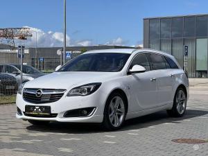 White Opel Insignia 2016 in Siauliai, with an engine capacity of 1.96 L and mileage of 205 thousand km for 7300 €, photo 4 on AUTOMOTO.COM.LV