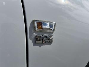 White Opel Insignia 2016 in Siauliai, with an engine capacity of 1.96 L and mileage of 205 thousand km for 7300 €, photo 17 on AUTOMOTO.COM.LV