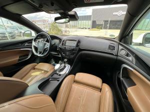 White Opel Insignia 2016 in Siauliai, with an engine capacity of 1.96 L and mileage of 205 thousand km for 7300 €, photo 30 on AUTOMOTO.COM.LV