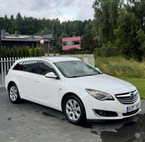Balts Opel Insignia 2016 Viļņa, ar dzinēja tilpumu 1.96 L un nobraukumu 260 tūkst. km par 4500 €, foto  vietnē AUTOMOTO.COM.LV