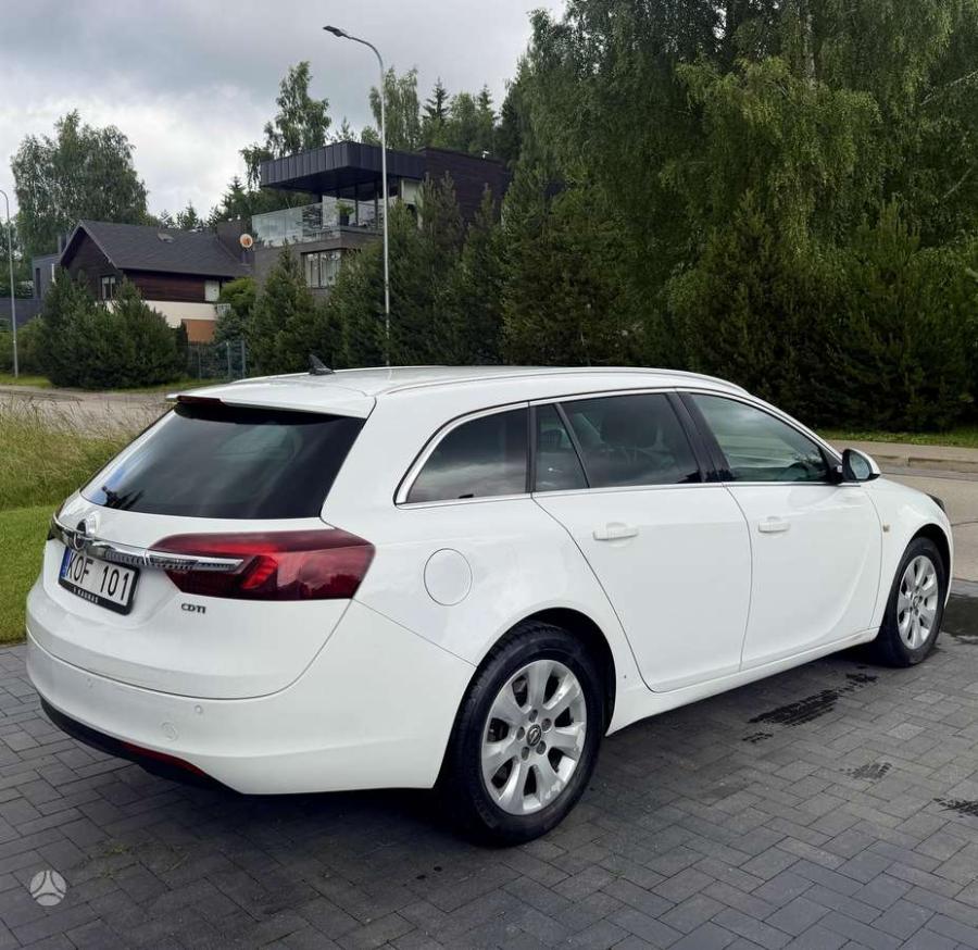 Balts Opel Insignia 2016 Viļņa, ar dzinēja tilpumu 1.96 L un nobraukumu 260 tūkst. km par 4500 €, foto 13 vietnē AUTOMOTO.COM.LV