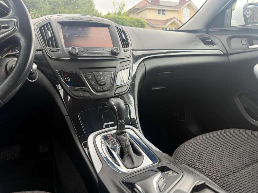 Balts Opel Insignia 2016 Viļņa, ar dzinēja tilpumu 1.96 L un nobraukumu 260 tūkst. km par 4500 €, foto 16 vietnē AUTOMOTO.COM.LV