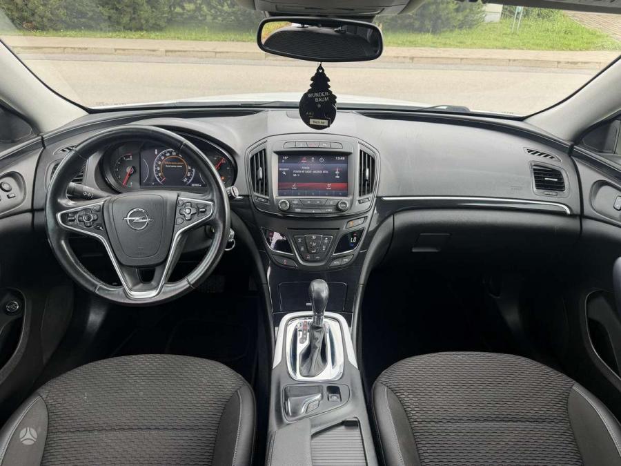 Balts Opel Insignia 2016 Viļņa, ar dzinēja tilpumu 1.96 L un nobraukumu 260 tūkst. km par 4500 €, foto 18 vietnē AUTOMOTO.COM.LV
