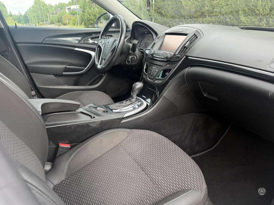 Balts Opel Insignia 2016 Viļņa, ar dzinēja tilpumu 1.96 L un nobraukumu 260 tūkst. km par 4500 €, foto 21 vietnē AUTOMOTO.COM.LV