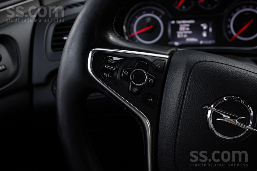 Balts Opel Insignia 2016 Jelgava, ar dzinēja tilpumu 1.60 L un nobraukumu 277 tūkst. km par 6100 €, foto 13 vietnē AUTOMOTO.COM.LV