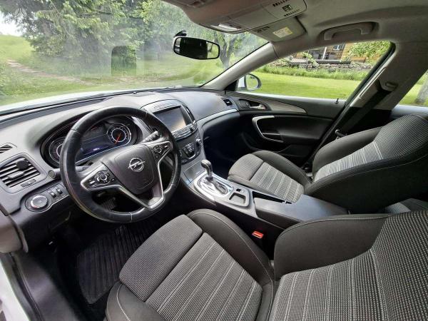 Balts Opel Insignia 2016 Viļņa, ar dzinēja tilpumu 2.00 L un nobraukumu 250 tūkst. km par 4200 €, foto 7 vietnē AUTOMOTO.COM.LV