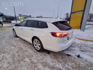 Balts Opel Insignia 2017 Rīga, ar dzinēja tilpumu 2.00 L un nobraukumu 140 tūkst. km par 15400 €, foto 4 vietnē AUTOMOTO.COM.LV