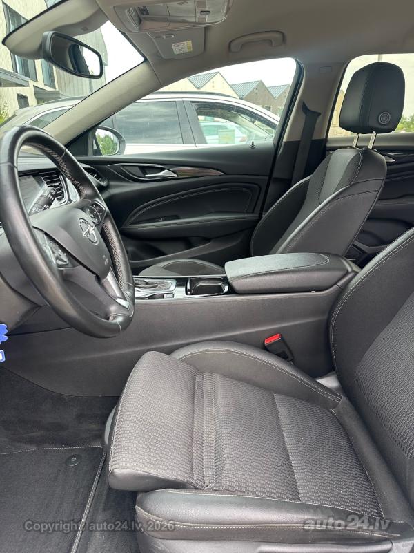 Balts Opel Insignia 2017 Tallina, ar dzinēja tilpumu 1.50 L un nobraukumu 216 tūkst. km par 9500 €, foto 3 vietnē AUTOMOTO.COM.LV