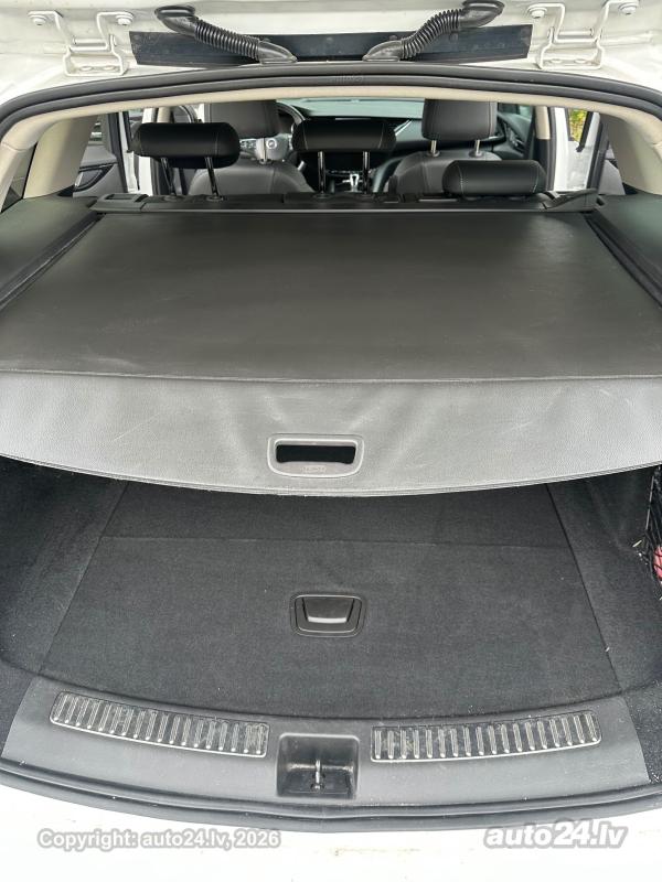 Balts Opel Insignia 2017 Tallina, ar dzinēja tilpumu 1.50 L un nobraukumu 216 tūkst. km par 9500 €, foto 8 vietnē AUTOMOTO.COM.LV