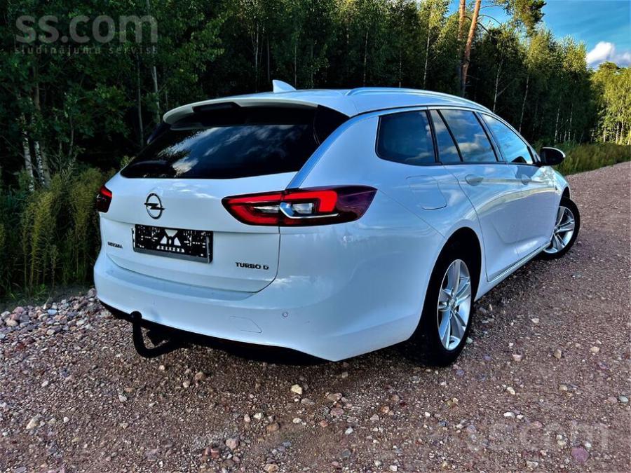 White Opel Insignia 2018 in Riga, with an engine capacity of 1.60 L and mileage of 0 thousand km for 2850 €, photo 25 on AUTOMOTO.COM.LV