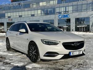 White Opel Insignia 2018 in Riga, with an engine capacity of 1.50 L and mileage of 117 thousand km for 14000 €, photo 2 on AUTOMOTO.COM.LV