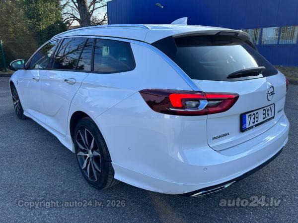 White Opel Insignia 2018 in Paide, with an engine capacity of 2.00 L and mileage of 189 thousand km for 12390 €, photo 4 on AUTOMOTO.COM.LV