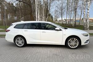 Balts Opel Insignia 2018 Jelgava, ar dzinēja tilpumu 2.00 L un nobraukumu 0 tūkst. km par 7900 €, foto 14 vietnē AUTOMOTO.COM.LV