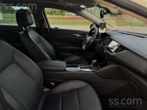 Balts Opel Insignia 2018 Jelgava, ar dzinēja tilpumu 2.00 L un nobraukumu 0 tūkst. km par 7900 €, foto 16 vietnē AUTOMOTO.COM.LV