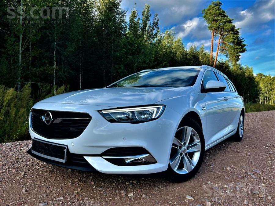 White Opel Insignia 2018 in Riga, with an engine capacity of 1.60 L and mileage of 0 thousand km for 9950 €, photo 1 on AUTOMOTO.COM.LV