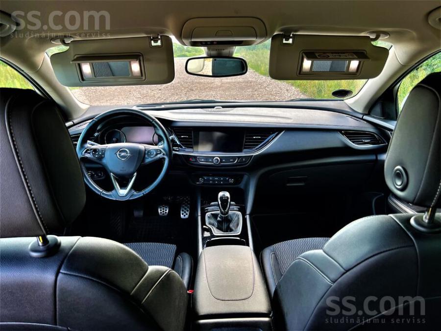 White Opel Insignia 2018 in Riga, with an engine capacity of 1.60 L and mileage of 0 thousand km for 9950 €, photo 10 on AUTOMOTO.COM.LV
