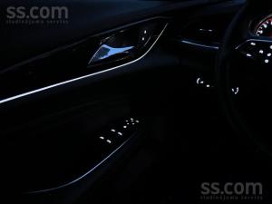 White Opel Insignia 2018 in Riga, with an engine capacity of 1.60 L and mileage of 0 thousand km for 9950 €, photo 15 on AUTOMOTO.COM.LV