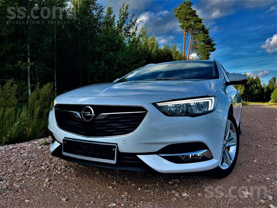 White Opel Insignia 2018 in Riga, with an engine capacity of 1.60 L and mileage of 0 thousand km for 9950 €, photo 21 on AUTOMOTO.COM.LV
