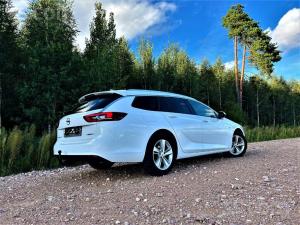 White Opel Insignia 2018 in Riga, with an engine capacity of 1.60 L and mileage of 0 thousand km for 9950 €, photo 22 on AUTOMOTO.COM.LV