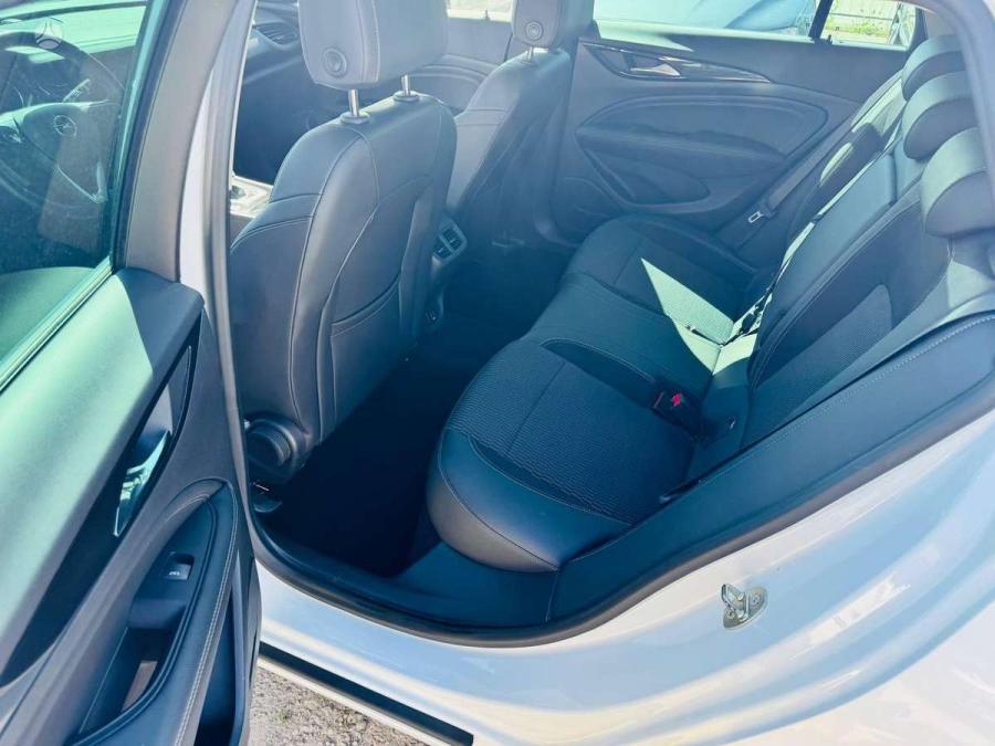 Balts Opel Insignia 2018 Kauņa, ar dzinēja tilpumu 1.96 L un nobraukumu 273 tūkst. km par 9000 €, foto 13 vietnē AUTOMOTO.COM.LV