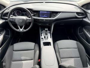 White Opel Insignia 2018 in Kaunas, with an engine capacity of 1.60 L and mileage of 142 thousand km for 6700 €, photo 17 on AUTOMOTO.COM.LV