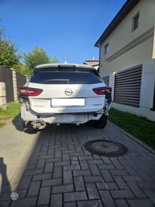 Balts Opel Insignia 2018 Viļņa, ar dzinēja tilpumu 1.60 L un nobraukumu 189 tūkst. km par 5999 €, foto 5 vietnē AUTOMOTO.COM.LV