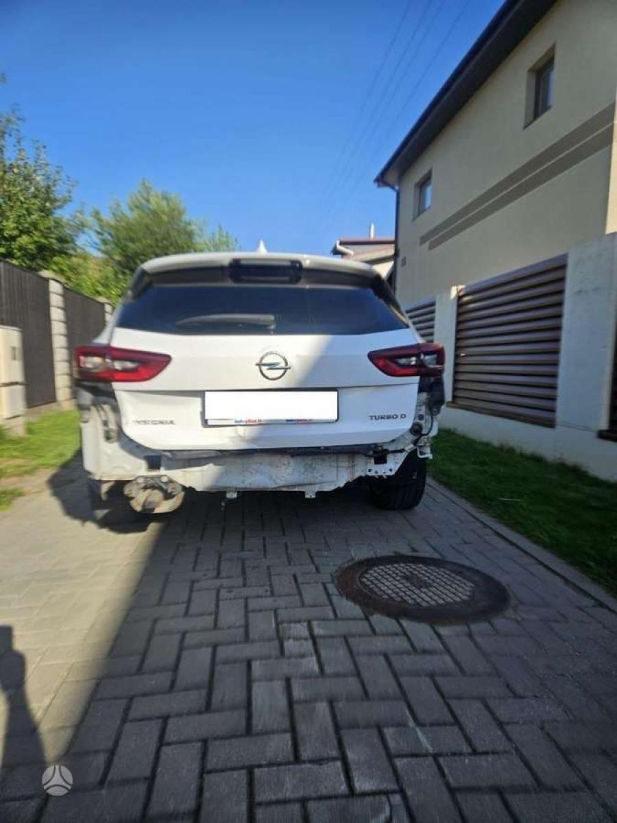 Balts Opel Insignia 2018 Viļņa, ar dzinēja tilpumu 1.60 L un nobraukumu 189 tūkst. km par 5999 €, foto 6 vietnē AUTOMOTO.COM.LV