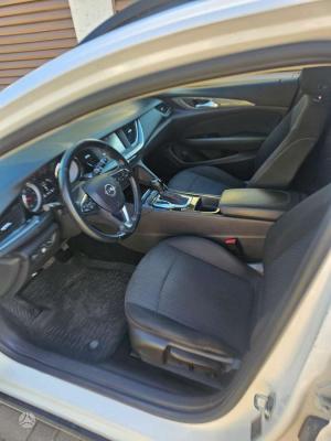Balts Opel Insignia 2018 Viļņa, ar dzinēja tilpumu 1.60 L un nobraukumu 189 tūkst. km par 5999 €, foto 9 vietnē AUTOMOTO.COM.LV